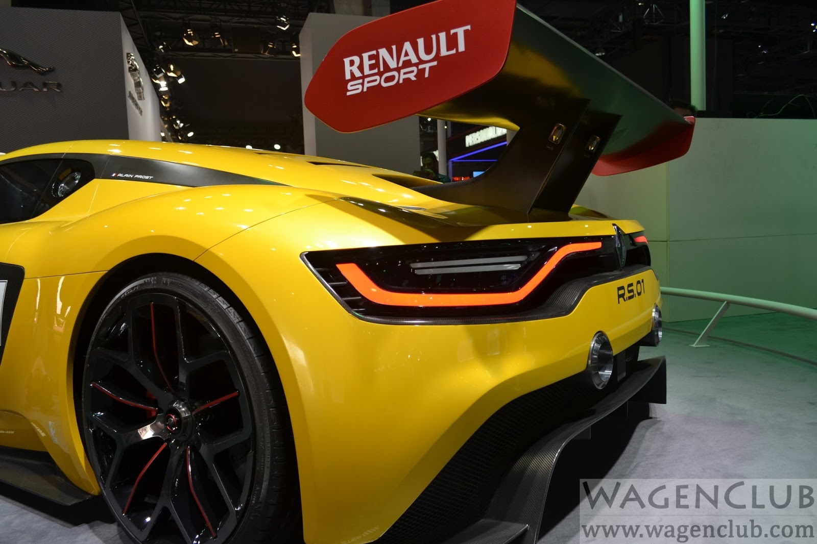 Renault Sport RS 01 GT Racer - 2016 Auto Expo | WagenClub