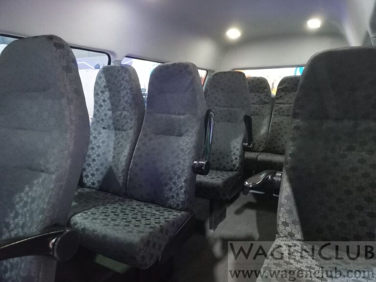 Ashok Leyland Bada Dost Xpress: The ingenious CNG mini-bus | Auto Expo ...